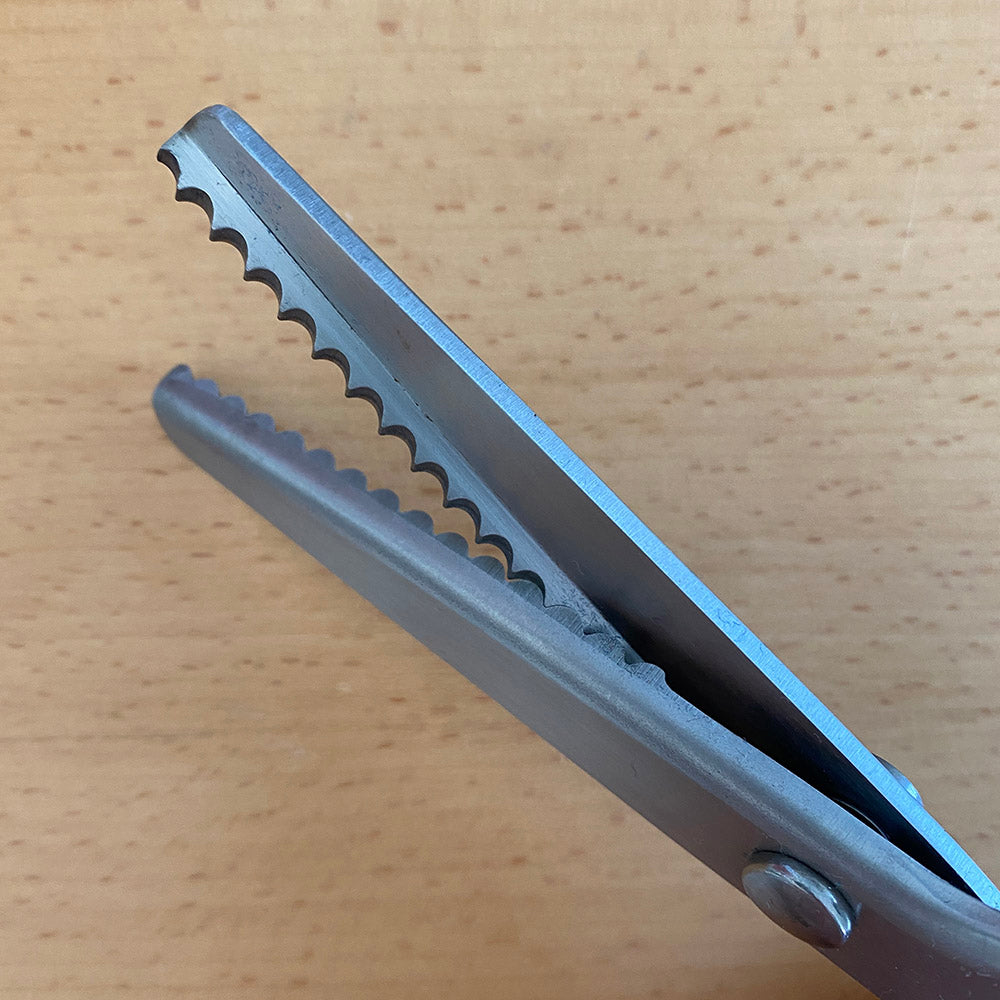Scalloped Pinking Shears – Betz White's Shop